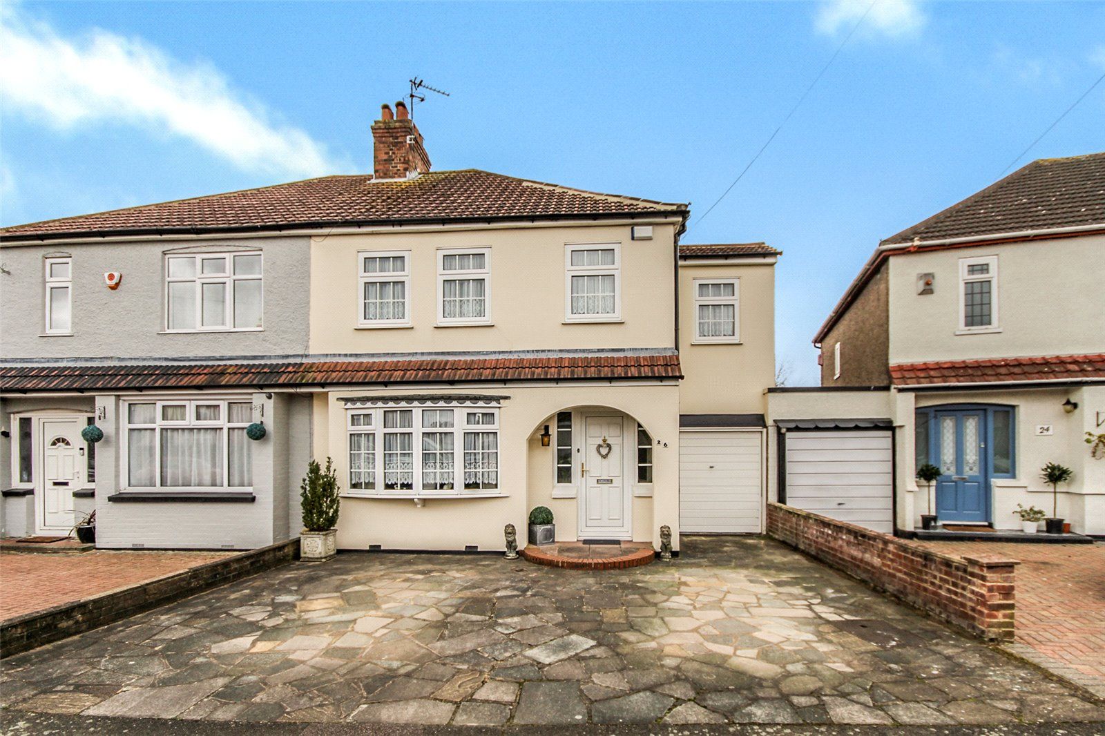 4 Bed Semi Detached House For Sale In Newlyn Road Welling Kent Da16