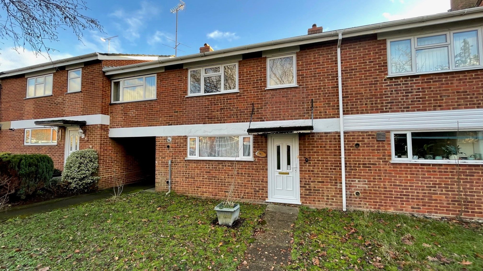 2 Bed Terraced House For Sale In Ormonde Road Wokingham Berkshire