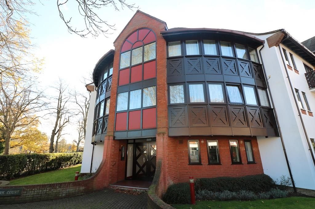 2 bed flat for sale in Norton Way South, Letchworth Garden City SG6 ...