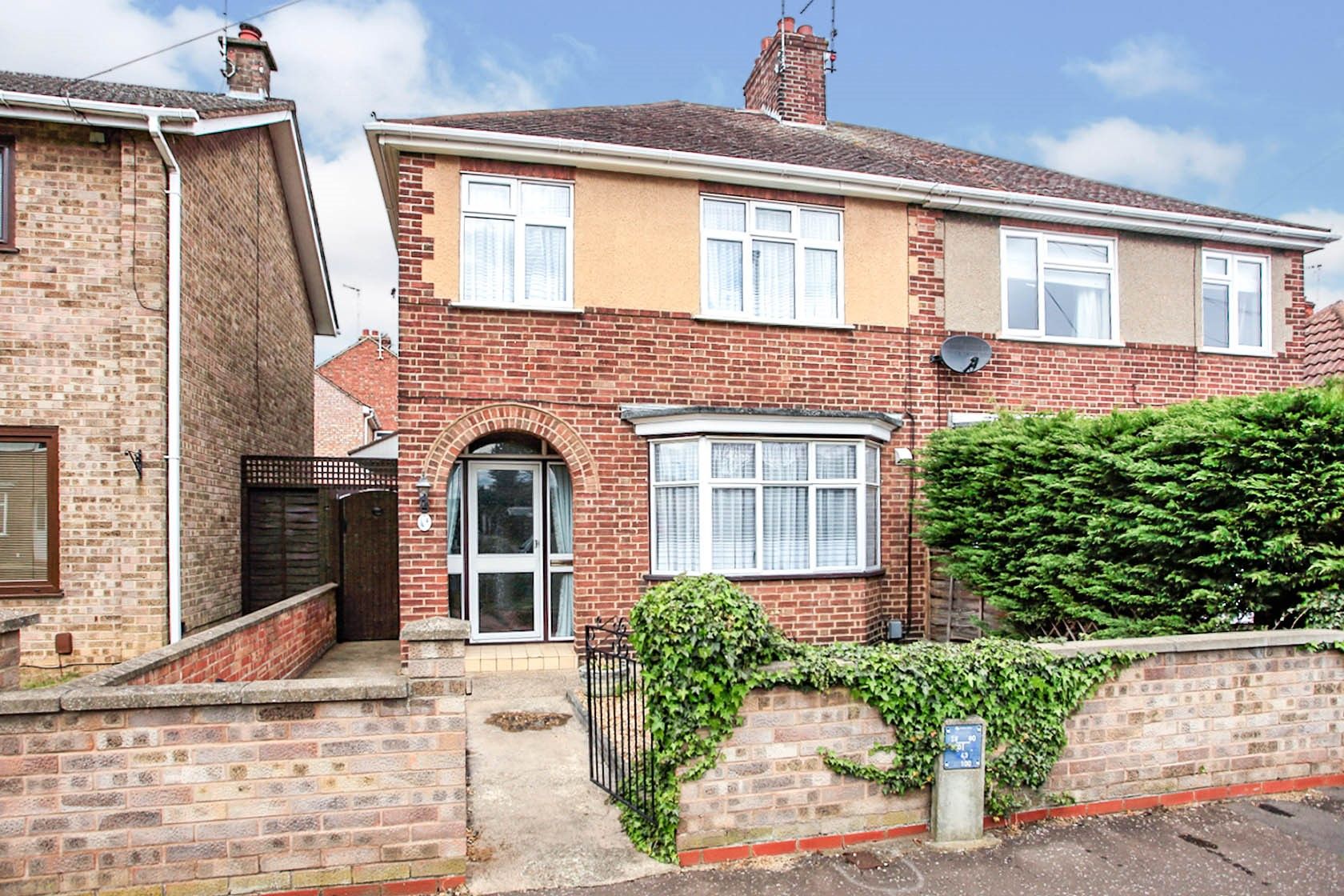3 Bed Semi Detached House For Sale In Windsor Avenue Walton
