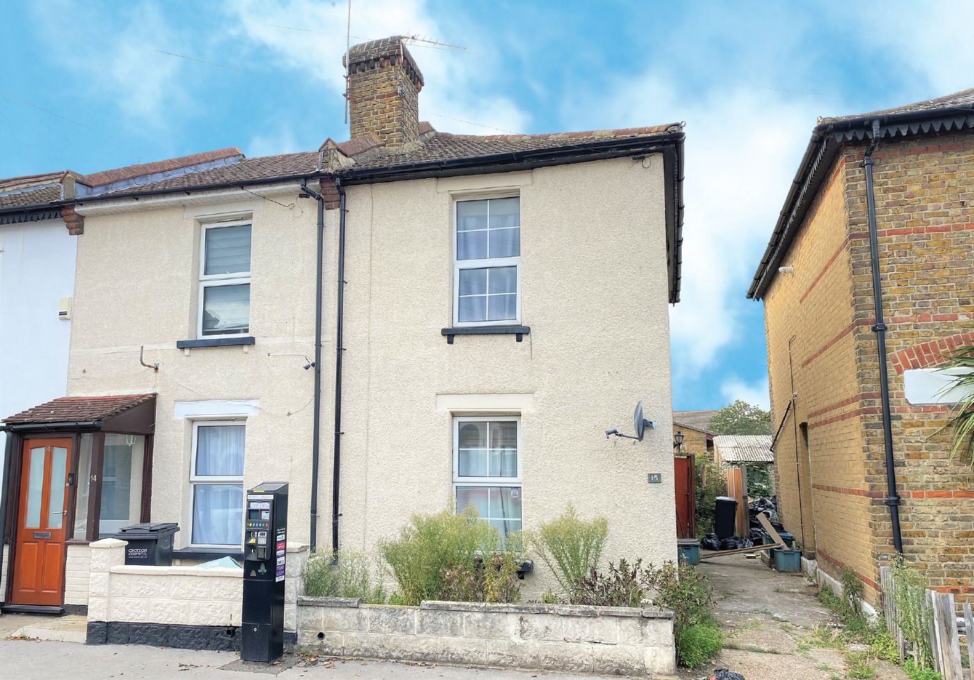 2 Bed End Terrace House For Sale In Warren Road Addiscombe Croydon