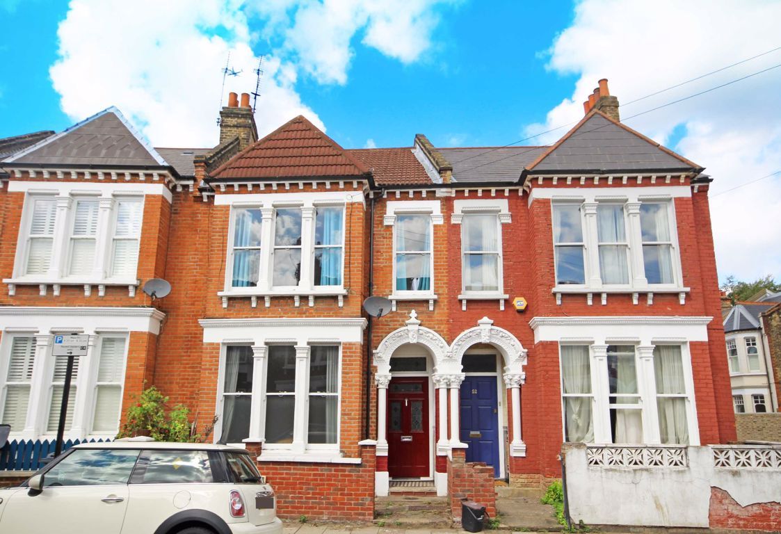 1 bed flat to rent in Voltaire Road, London SW4 - Zoopla