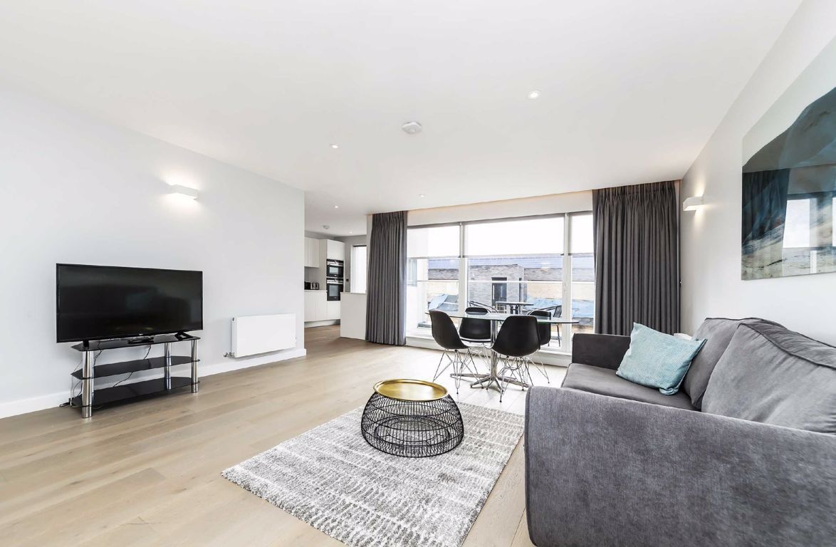 2 bed flat to rent in Southern Row, London W10 - Zoopla