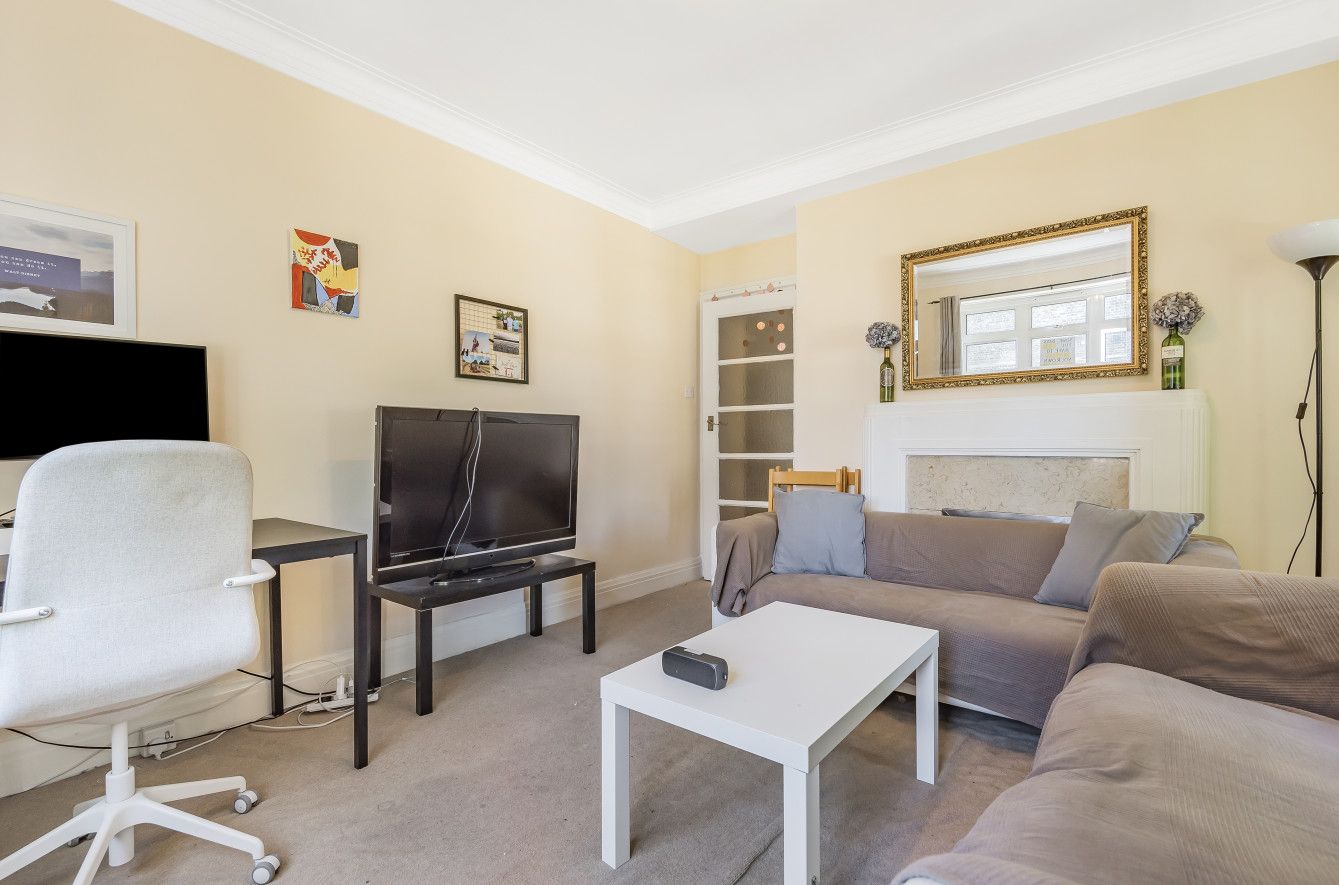 3 bed flat for sale in Redcliffe Close, Old Brompton Road, London SW5 ...