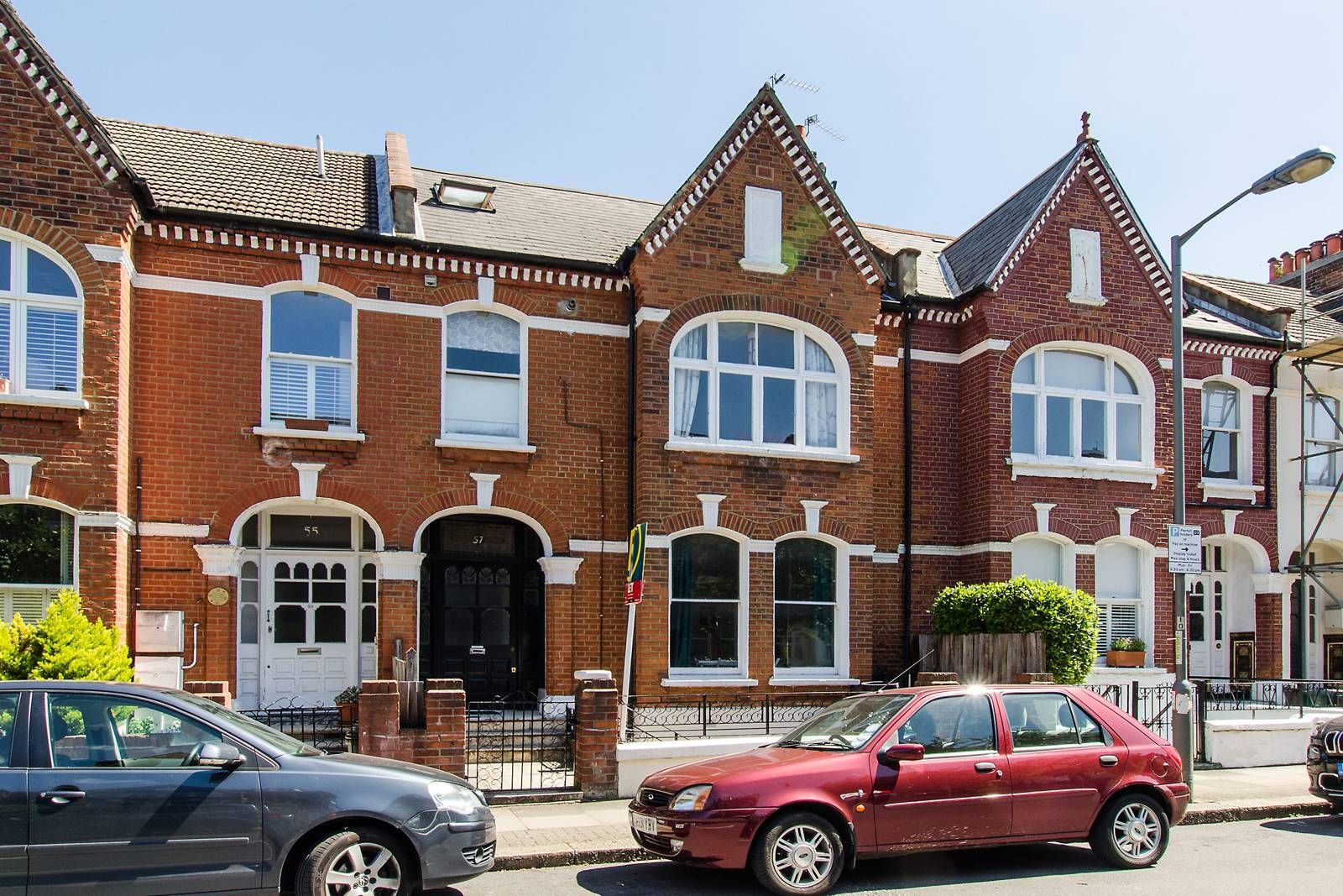 2 bed flat to rent in Drakefield Road, Heaver Estate, London SW17 - Zoopla