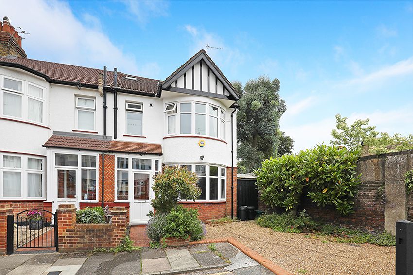4 bed end terrace house to rent in Larches Avenue, East Sheen, London ...