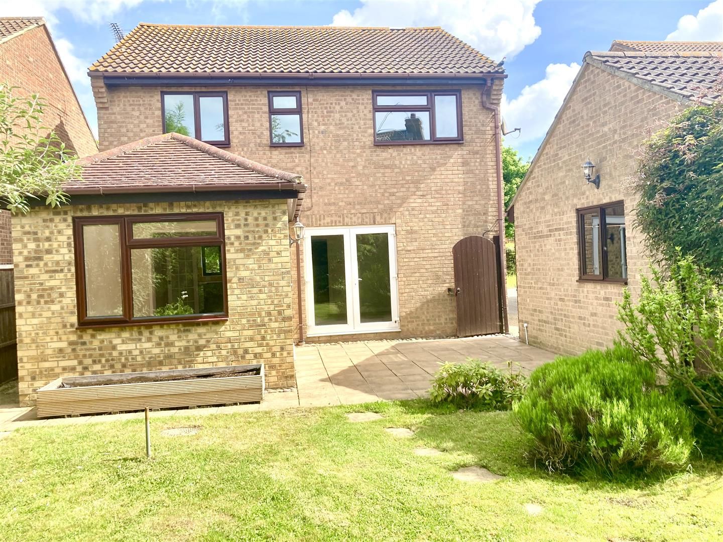 4 bed detached house to rent in Bromstone Road, Broadstairs CT10 - Zoopla