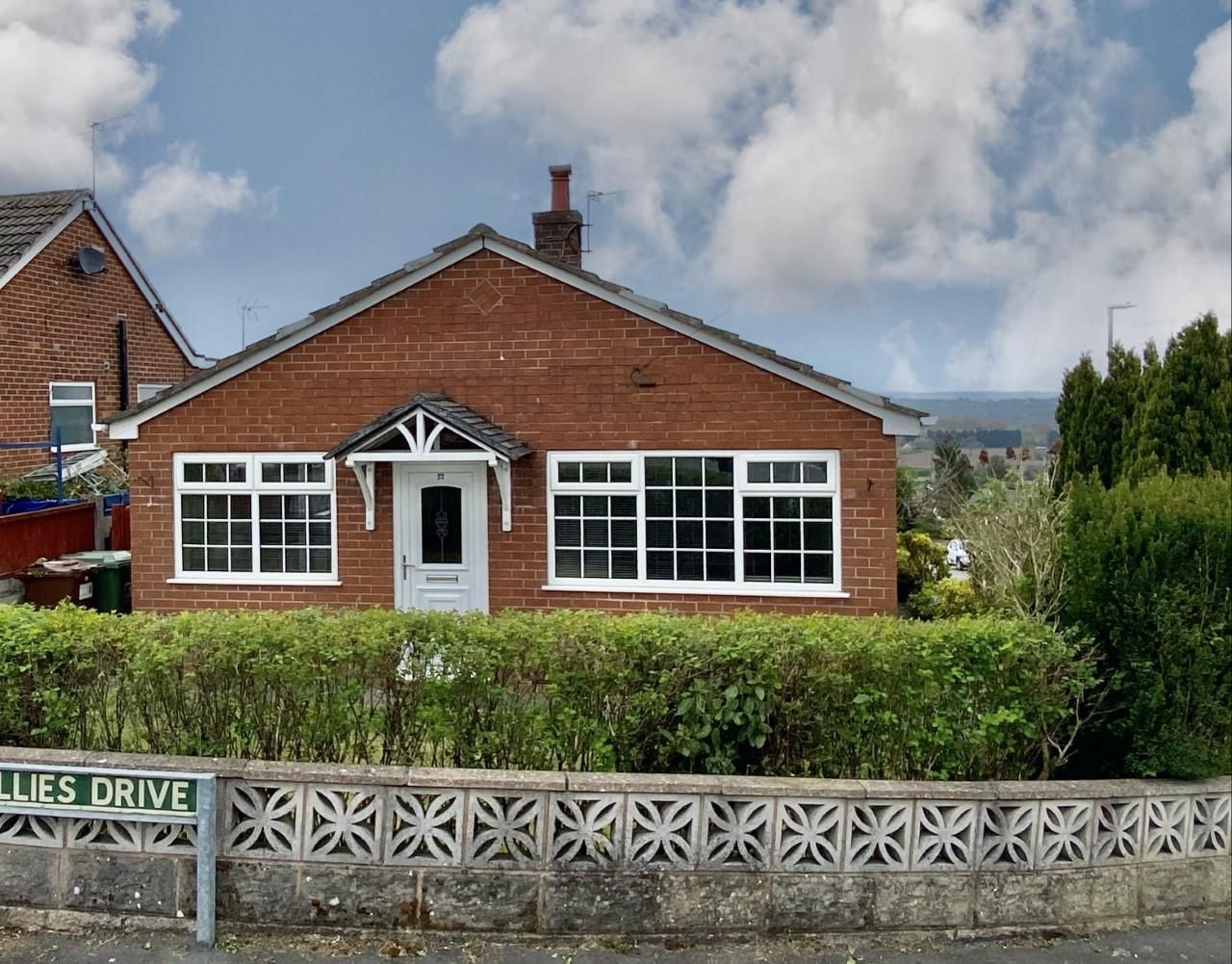3 Bed Detached House For Sale In Hollies Drive Meir Heath Stoke On