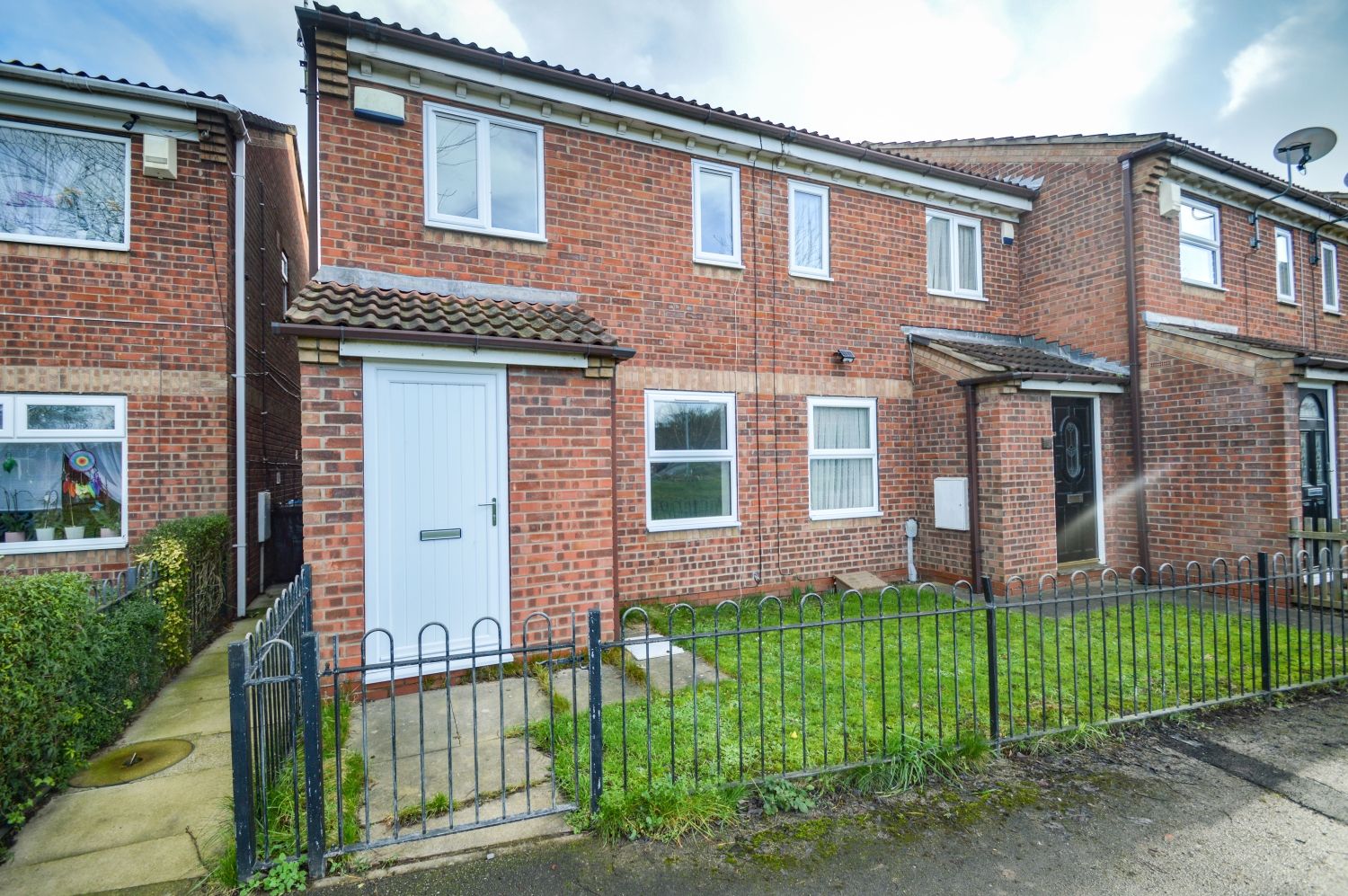 2 bed terraced house to rent in Hampstead Court, Hull, Yorkshire HU3 ...