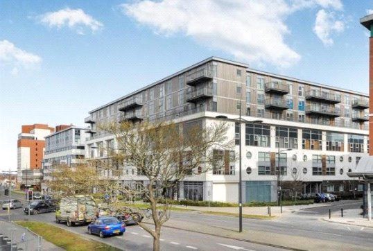 1 bed flat to rent in The Paramount, Swindon, Wiltshire SN1 - Zoopla