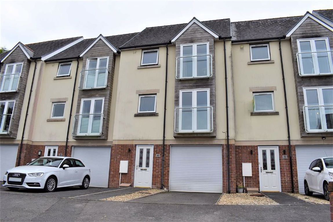 2 bed town house for sale in Clos Gwenallt, Alltwen, Pontardawe ...