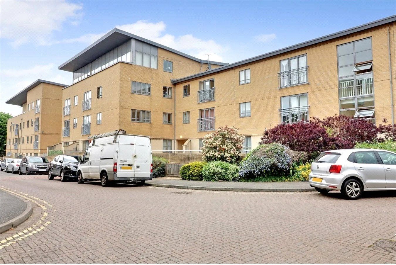2 bed flat for sale in Sovereign Place, Harrow HA1 - Zoopla