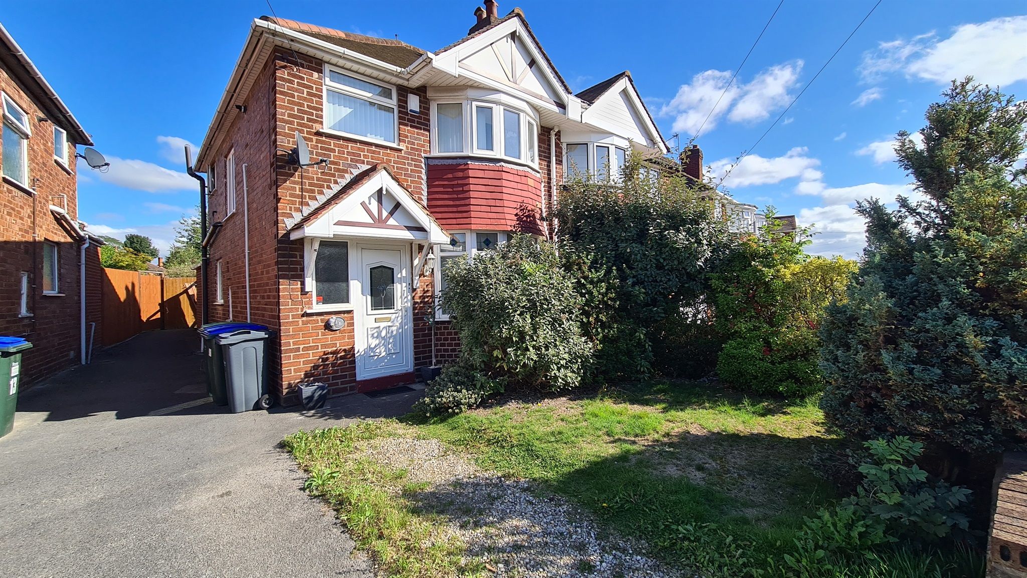 3 Bed Semi Detached House For Sale In Waddington Avenue Great Barr
