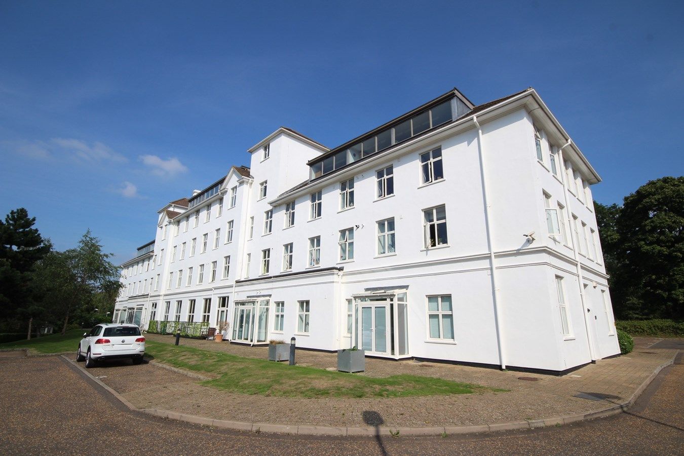 3 bed flat to rent in Berrywood Drive, Northampton NN5 - Zoopla