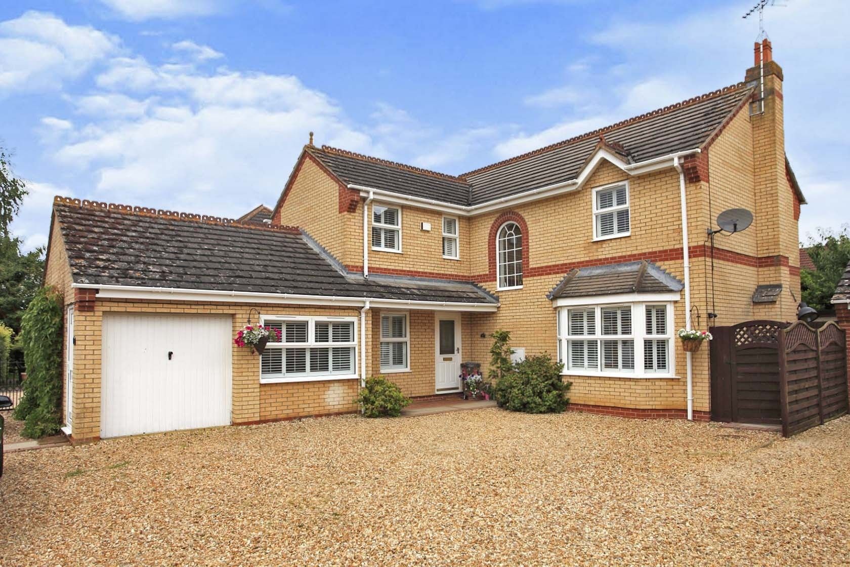 4 bed detached house for sale in Belvoir Close, Market Deeping ...