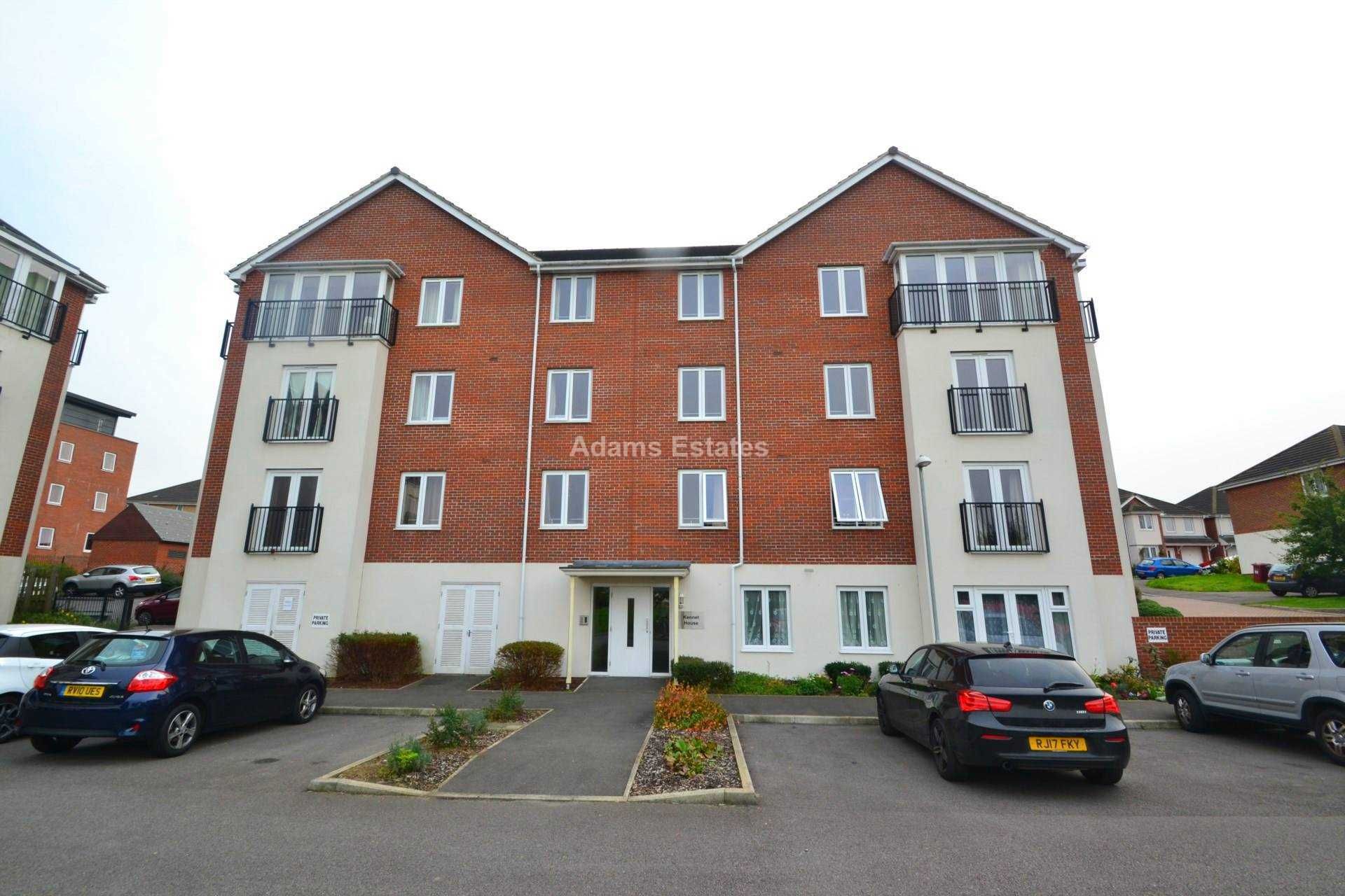 2 bed flat to rent in Kennet House, Regis Park RG6 - Zoopla