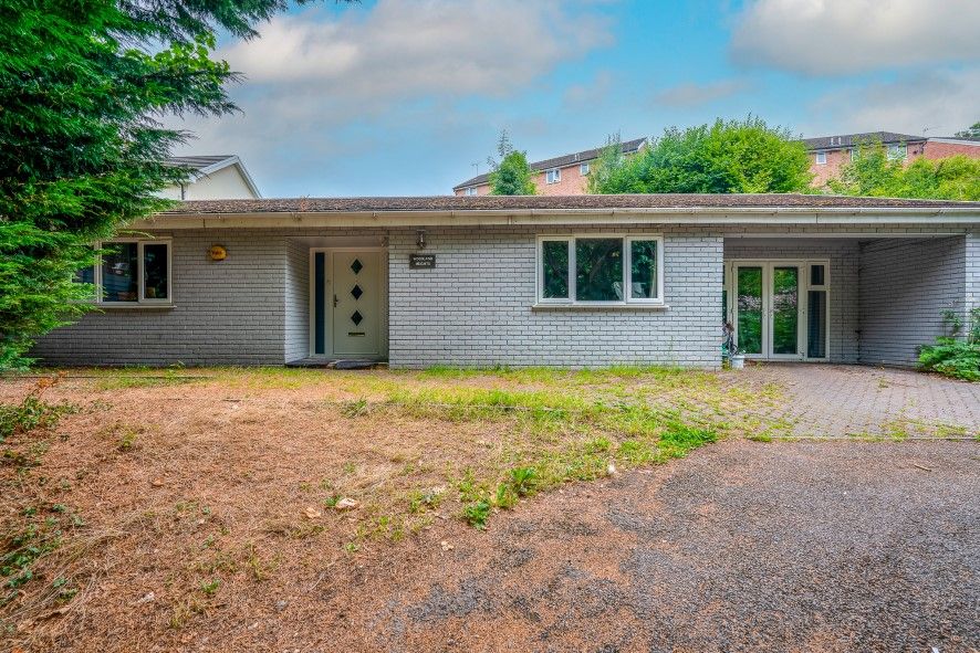 4 bed detached bungalow for sale in Woodland Heights, Ty Rhiw, Taffs ...