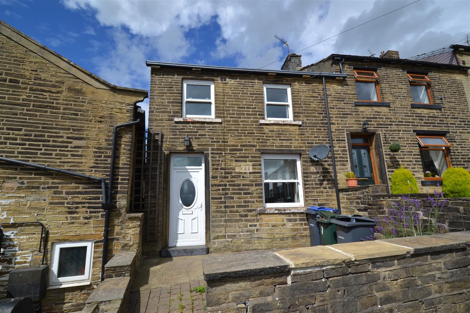 2 bed end terrace house for sale in Roundfield Place, Thornton ...