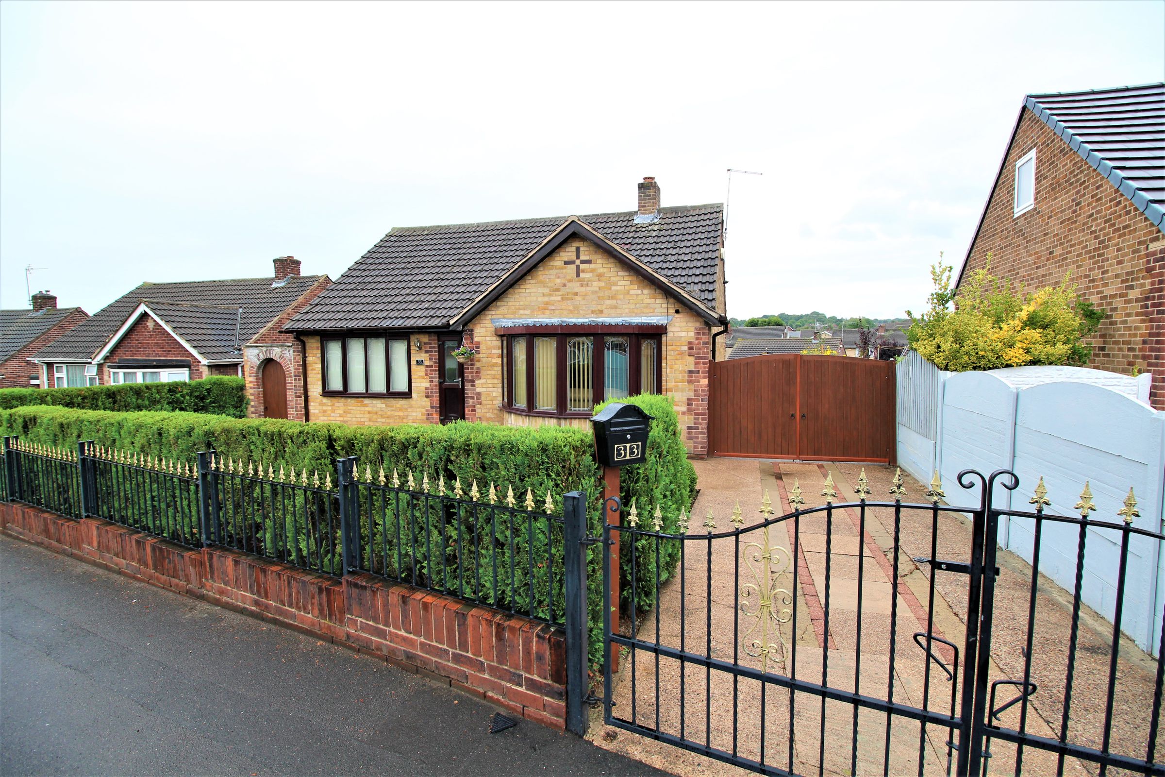 2 Bed Detached Bungalow For Sale In Queens Avenue Swinton Mexborough