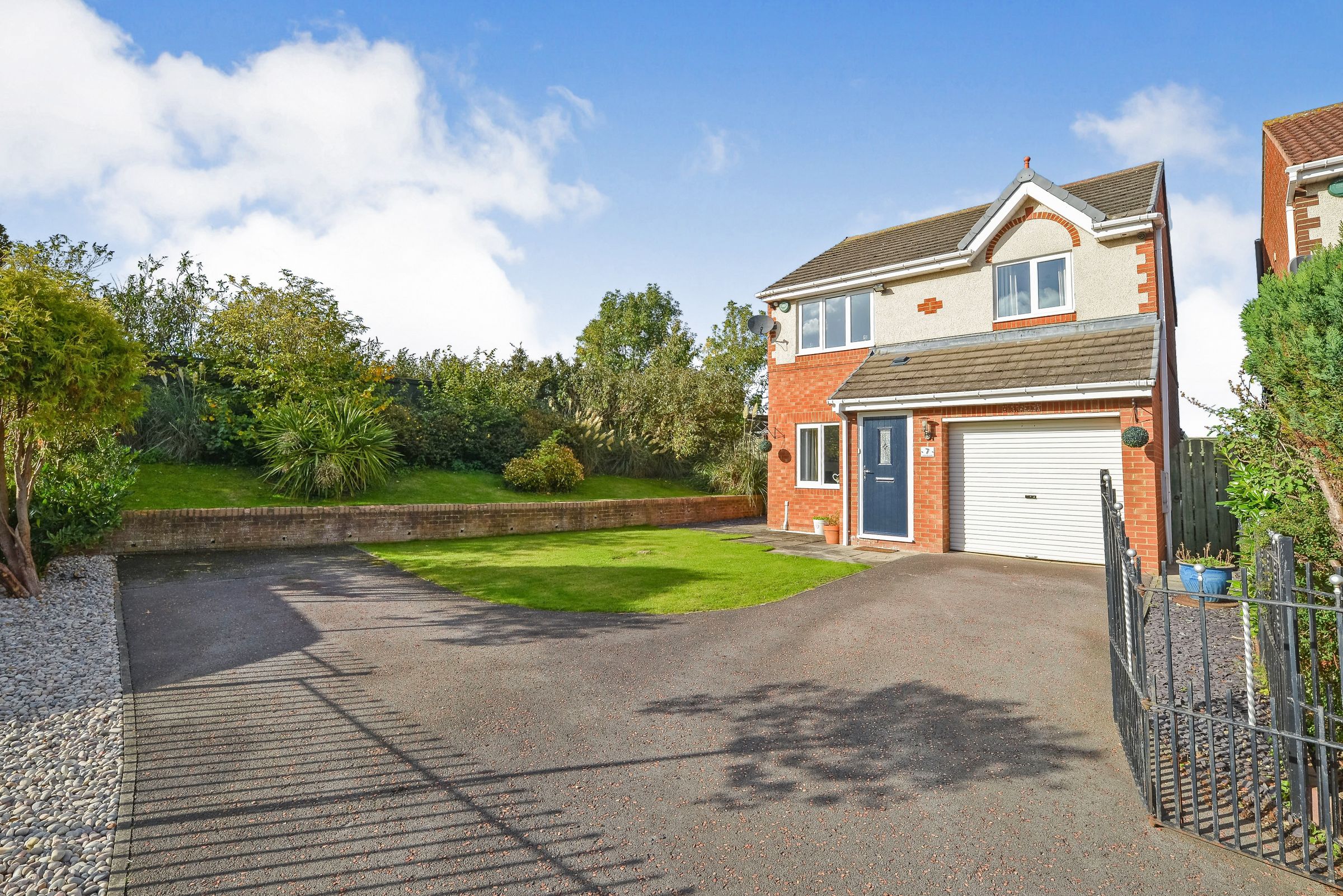 3 Bed Detached House For Sale In Churston Close Houghton Le Spring Dh4