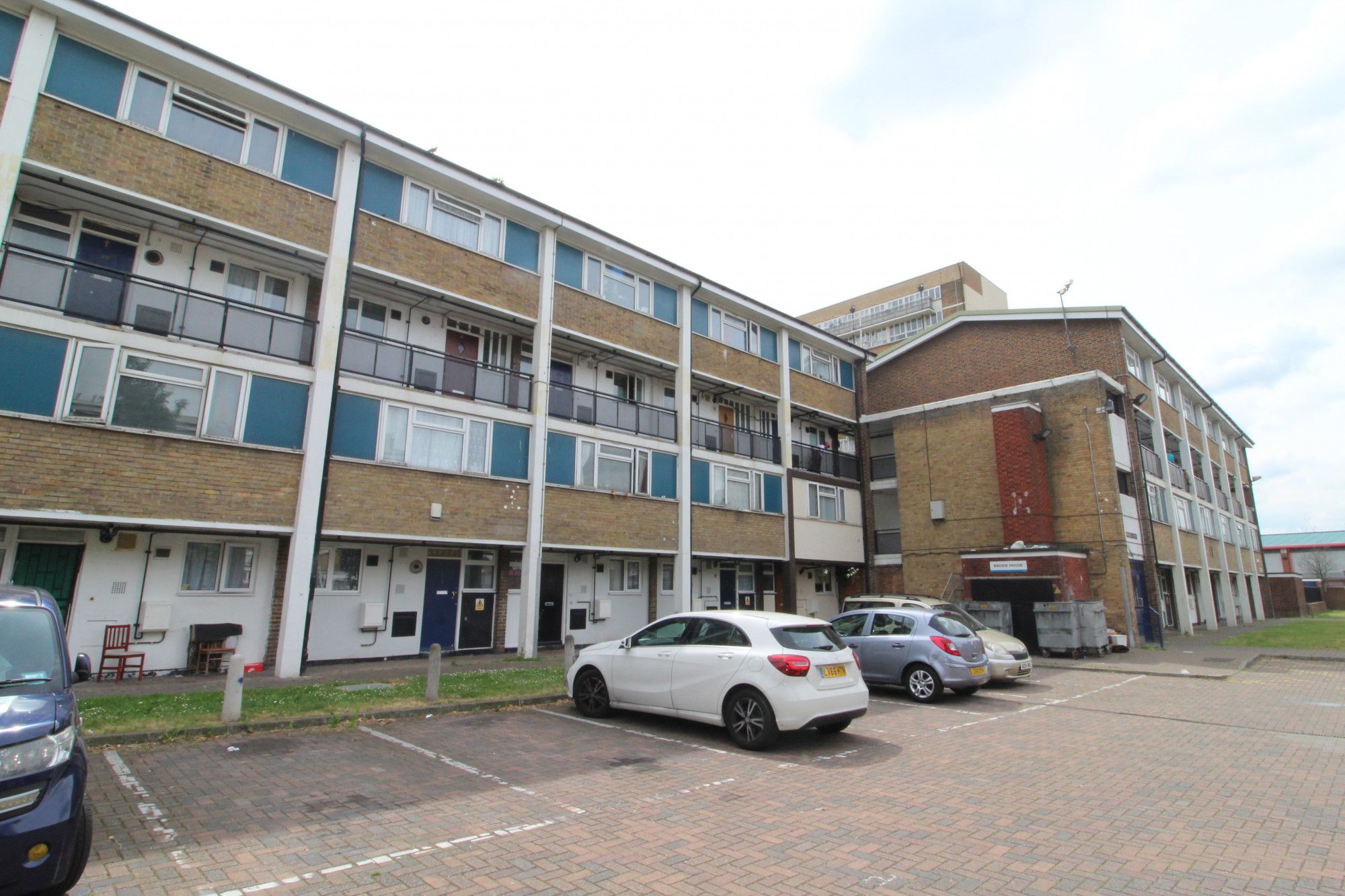 4 bed flat to rent in Coopers Road, Southwark, London SE1 - Zoopla