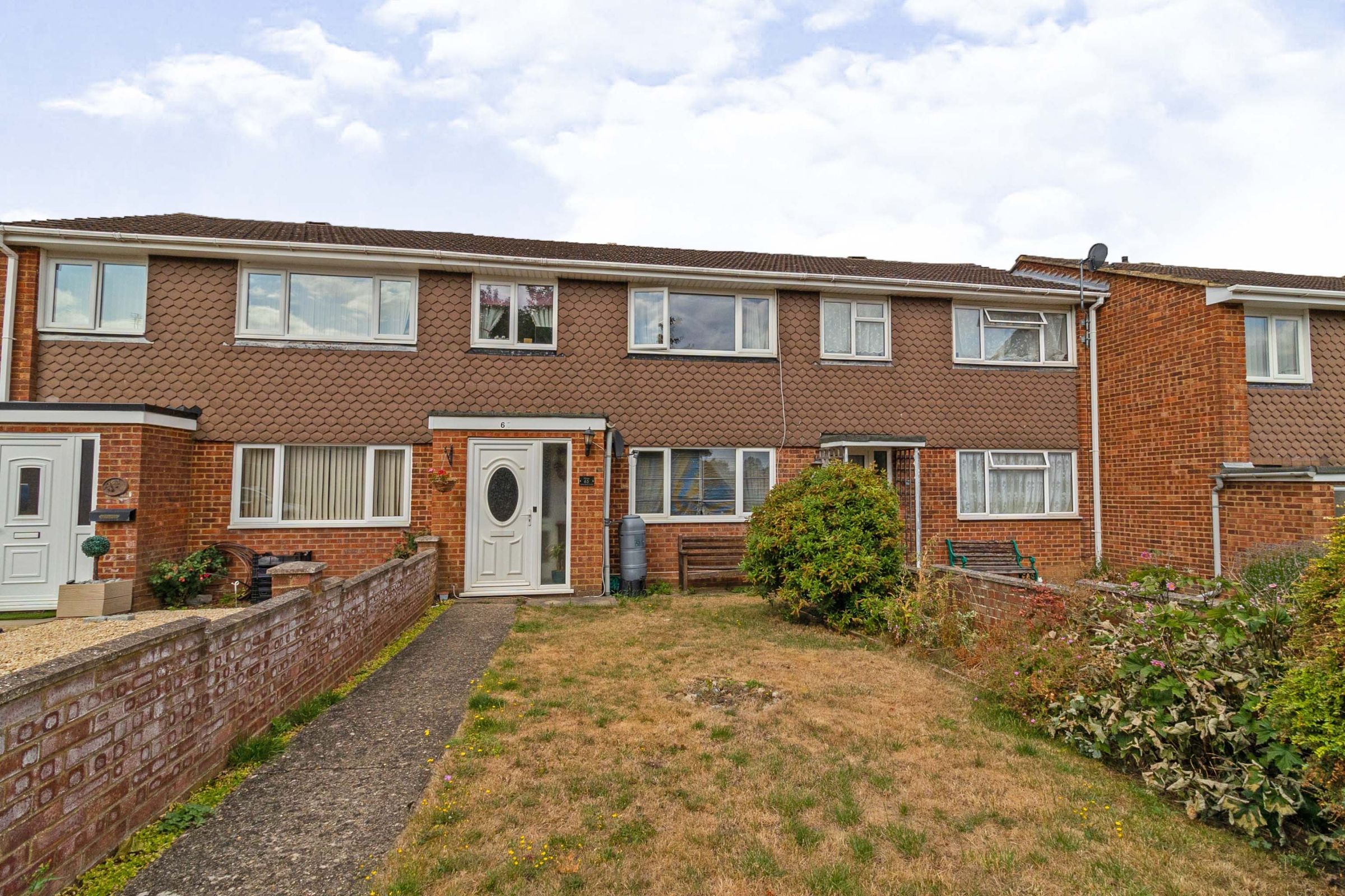 3 Bed Terraced House For Sale In Sutherland Grove Bletchley Milton