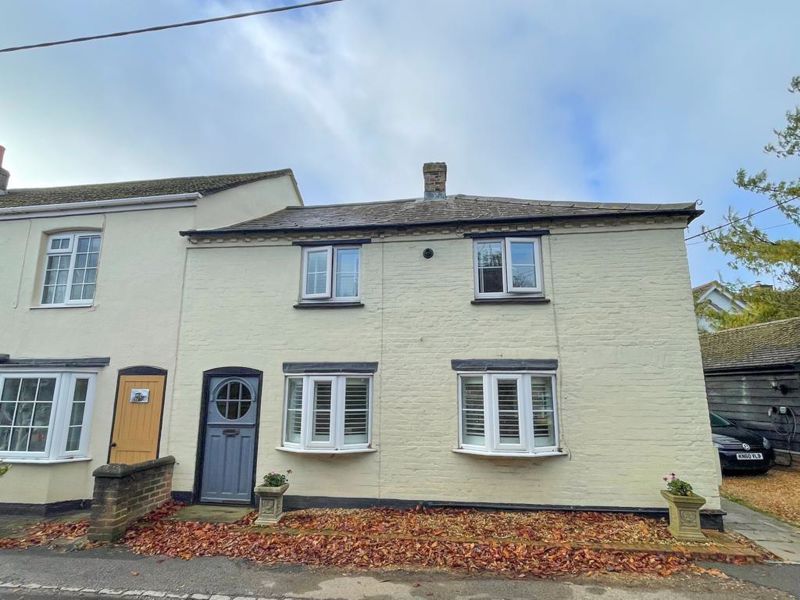 3 bed semi-detached house for sale in High Street North, Stewkley ...