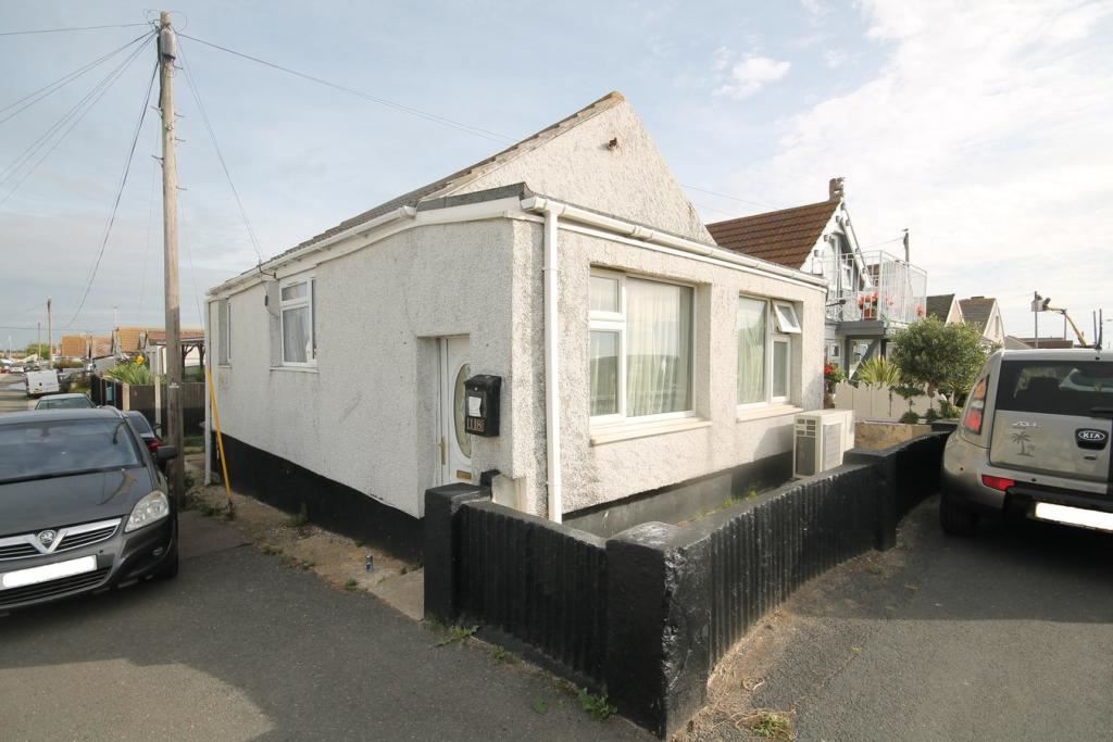 3 bed bungalow for sale in Brooklands, Jaywick, Clacton-On-Sea CO15 ...