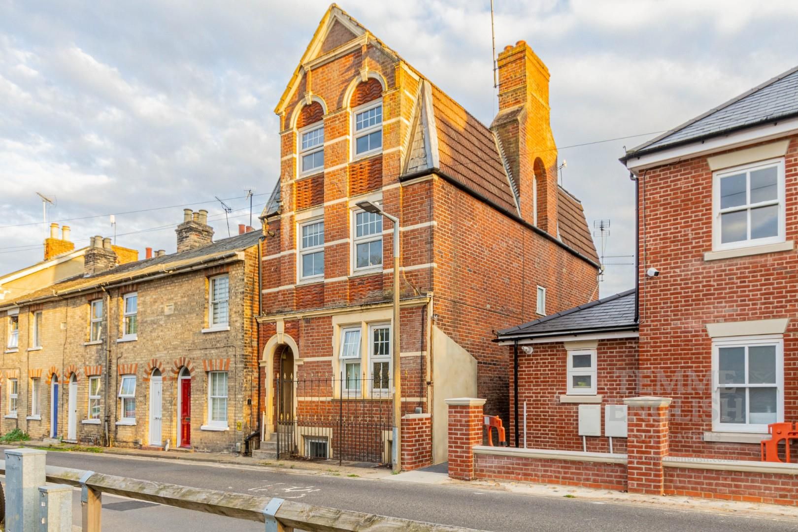 1 bed flat for sale in Priory Street, Colchester CO1 - Zoopla