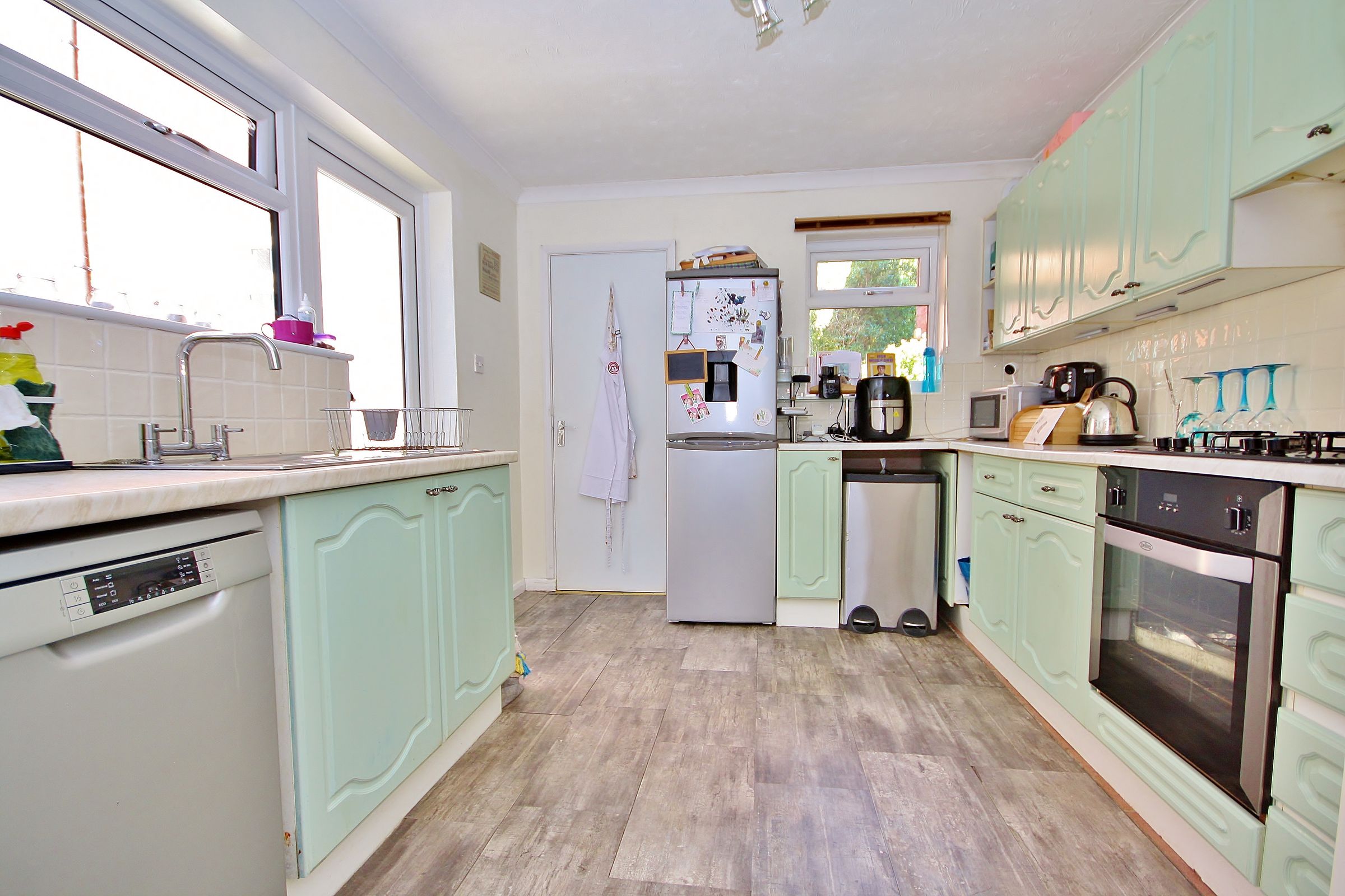 1 bed maisonette for sale in Maybury Hill, Woking, Surrey GU22 - Zoopla