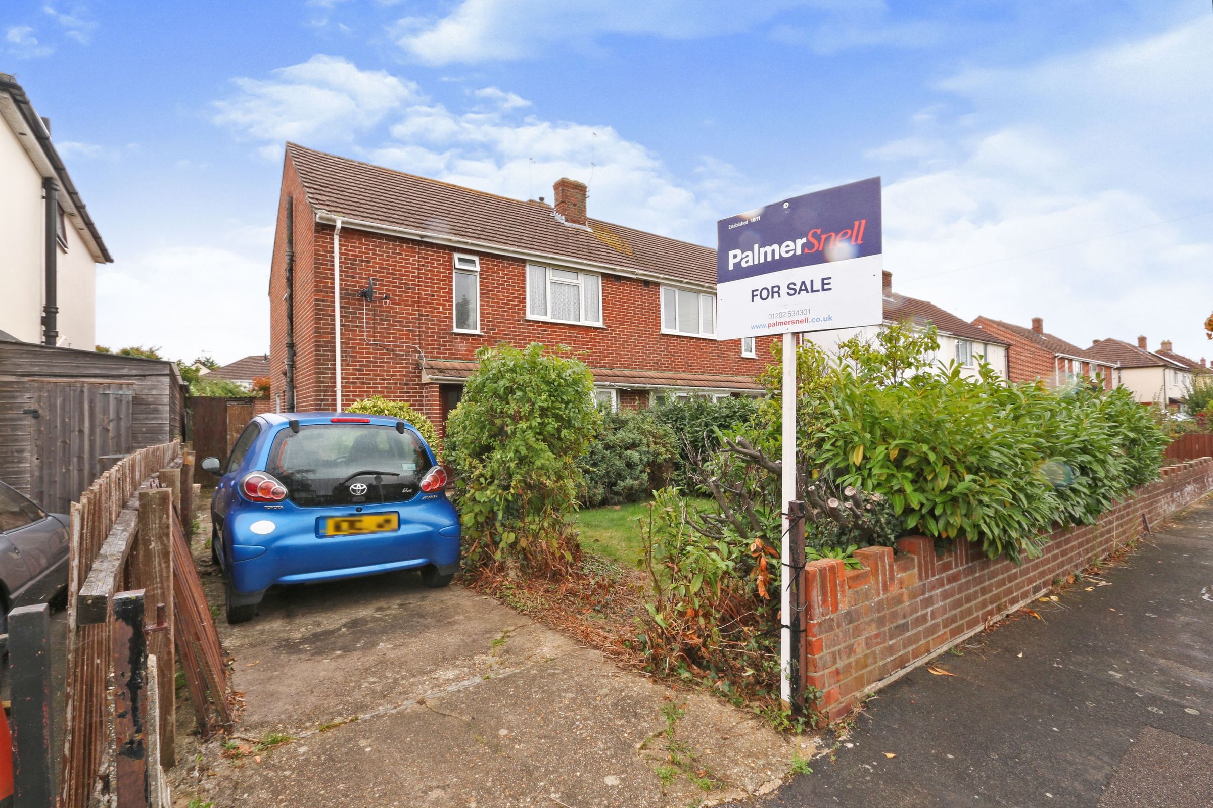 3 Bed Semi Detached House For Sale In Larksfield Avenue Muscliff