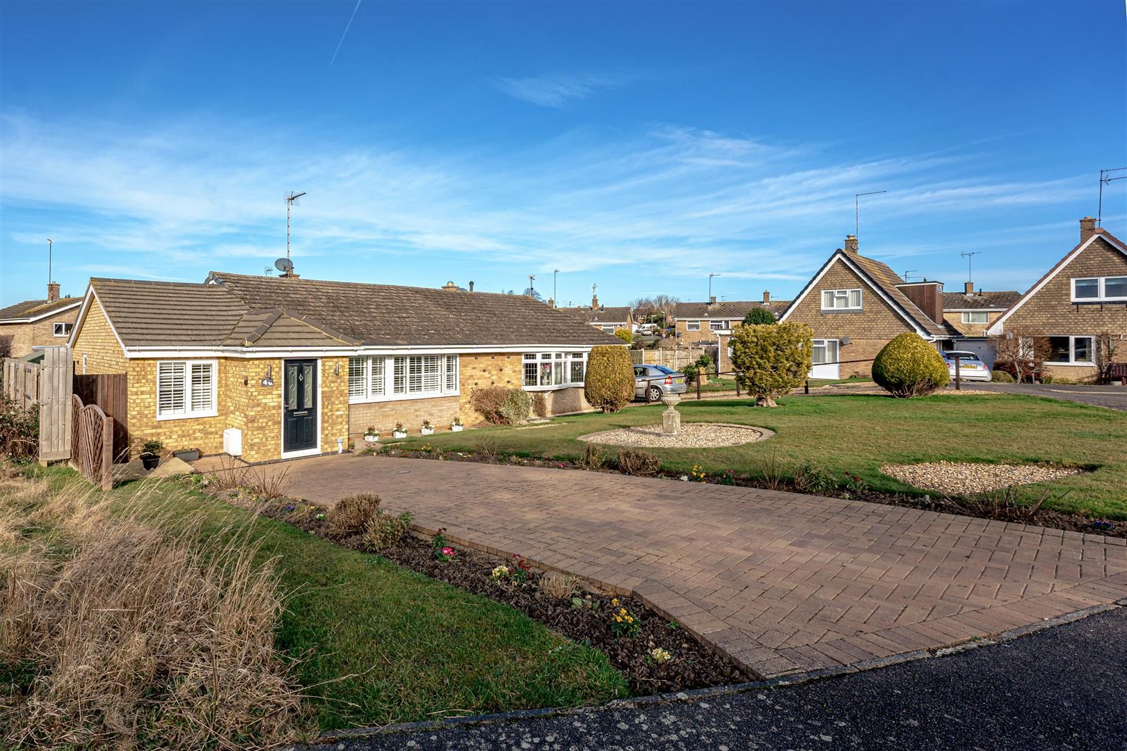 3 Bed Semi Detached Bungalow For Sale In Pinewood Close Kettering Nn16