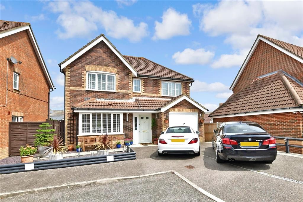 4 Bed Detached House For Sale In Proctor Walk Hawkinge Folkestone 4 Bed Detached House For Sale In Proctor Walk Hawkinge Folkestone