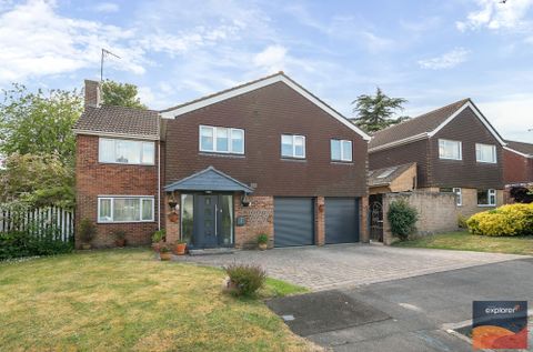 Camberry Close, Basingstoke RG21, 5 bed detached house for sale, £ ...