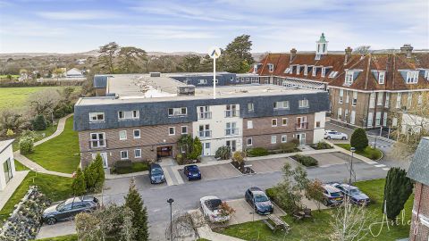 Clyne Common, Swansea SA3, 2 bed flat for sale, £110,000 - Zoopla