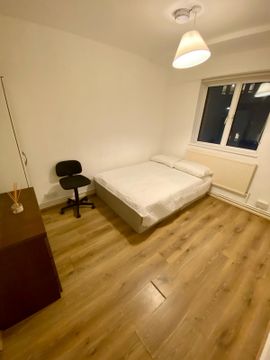 Kilburn Priory, London NW6, Room to rent, £1,150 pcm - Zoopla