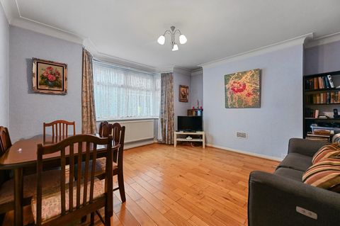 The Vale, Acton W3, 2 bed flat for sale, £125,000 - Zoopla