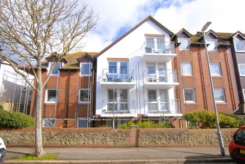 Stade Street, Hythe CT21, 2 bed flat for sale, £235,000 - Zoopla