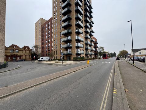 2 bed flat for sale in Merrick Road, Southall UB2, £475,000 - Zoopla