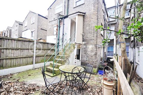 Mabley Street, London E9, 2 bed flat to rent, £1,950 pcm - Zoopla