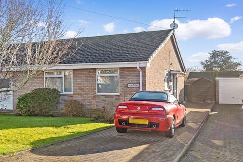 3 Jasper Road, Lower Wick, Worcester. WR2, 2 bed semi-detached bungalow ...