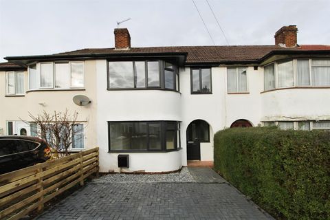 3 bed terraced house for sale in Wiltshire Avenue, Farnham Royal ...