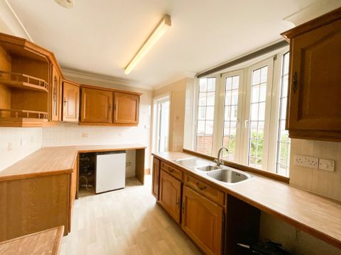 Nether Hall Road, Doncaster DN1, 2 bed flat to rent, £650 pcm - Zoopla
