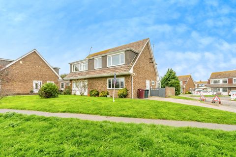 3 bed bungalow for sale in Ruskin Close, Selsey, Chichester, West ...