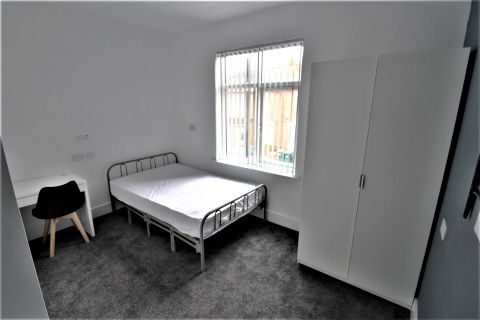 Room to rent in Welland Road, Coventry CV1, £450 pcm - Zoopla