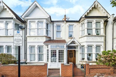 6 bed terraced house for sale in Clements Road, Newham, London, Greater ...