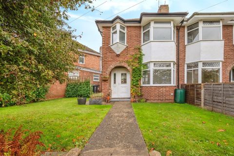 Lowestoft Road, Gorleston, Great Yarmouth NR31, 3 bed semi-detached ...