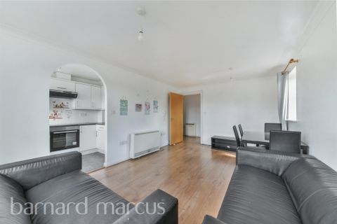 2 bed flat for sale in Joseph Hardcastle Close, London SE14, £310,000 ...