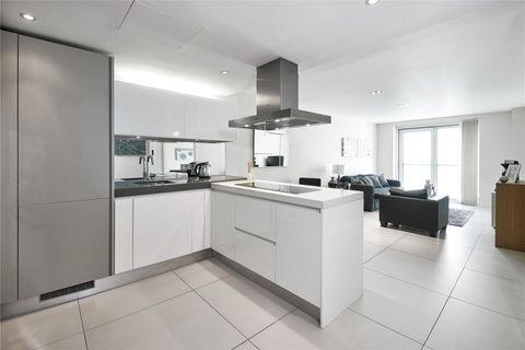 1 bed flat to rent in City Road, Liverpool Street EC1Y, £2,750 pcm - Zoopla