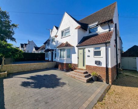 4 bed semi-detached house for sale in Beech Grove, Boothville NN3, £ ...